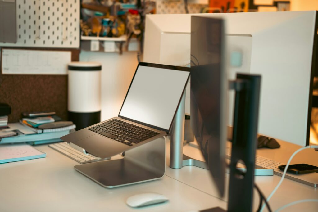 IT Hardware & Software Procurement Solutions - AGR Technology